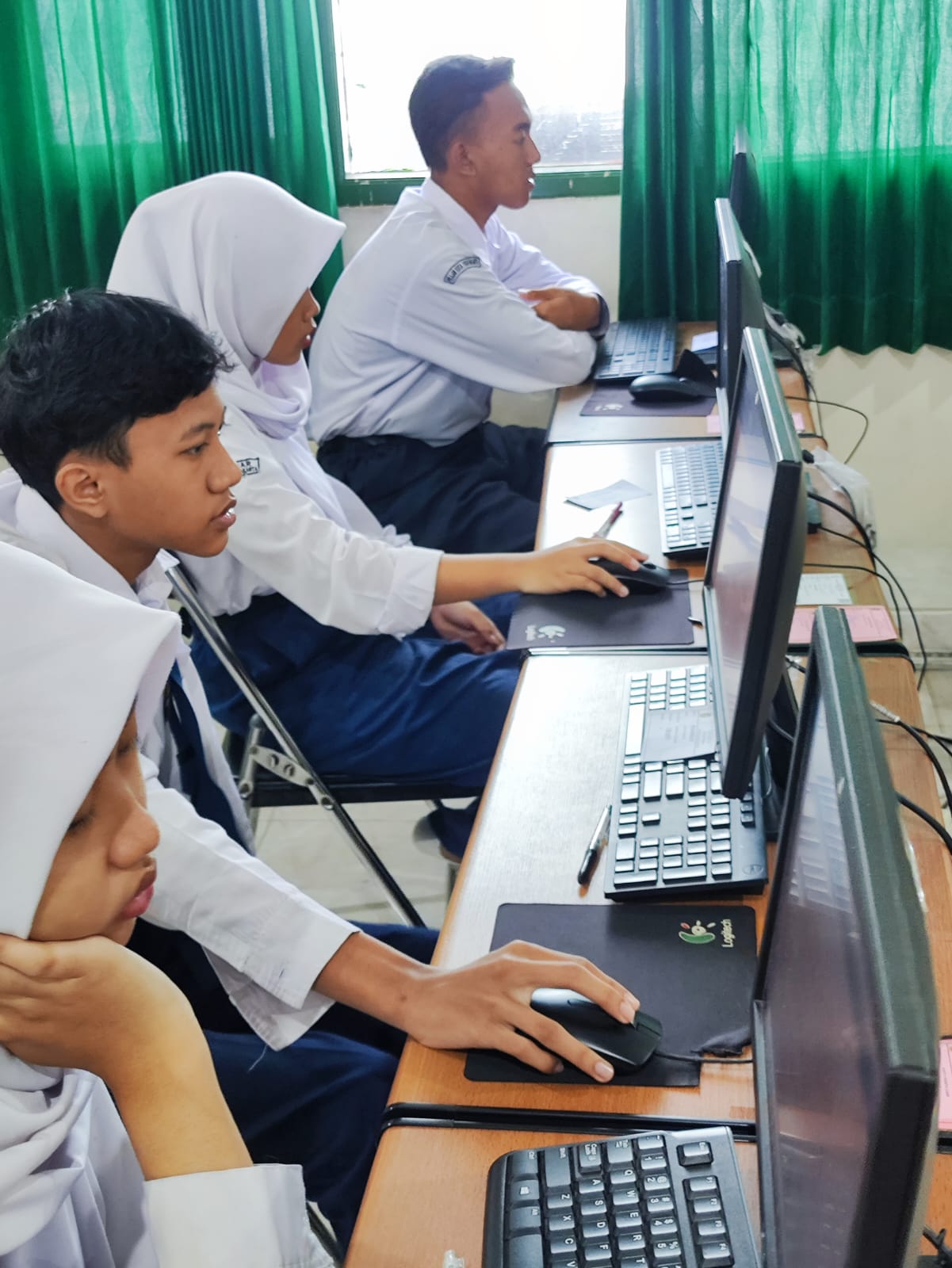 Pelaksanaan Tes Pendalaman Materi (TPM) #1 SMP N 9 Yogyakarta 2025 ...